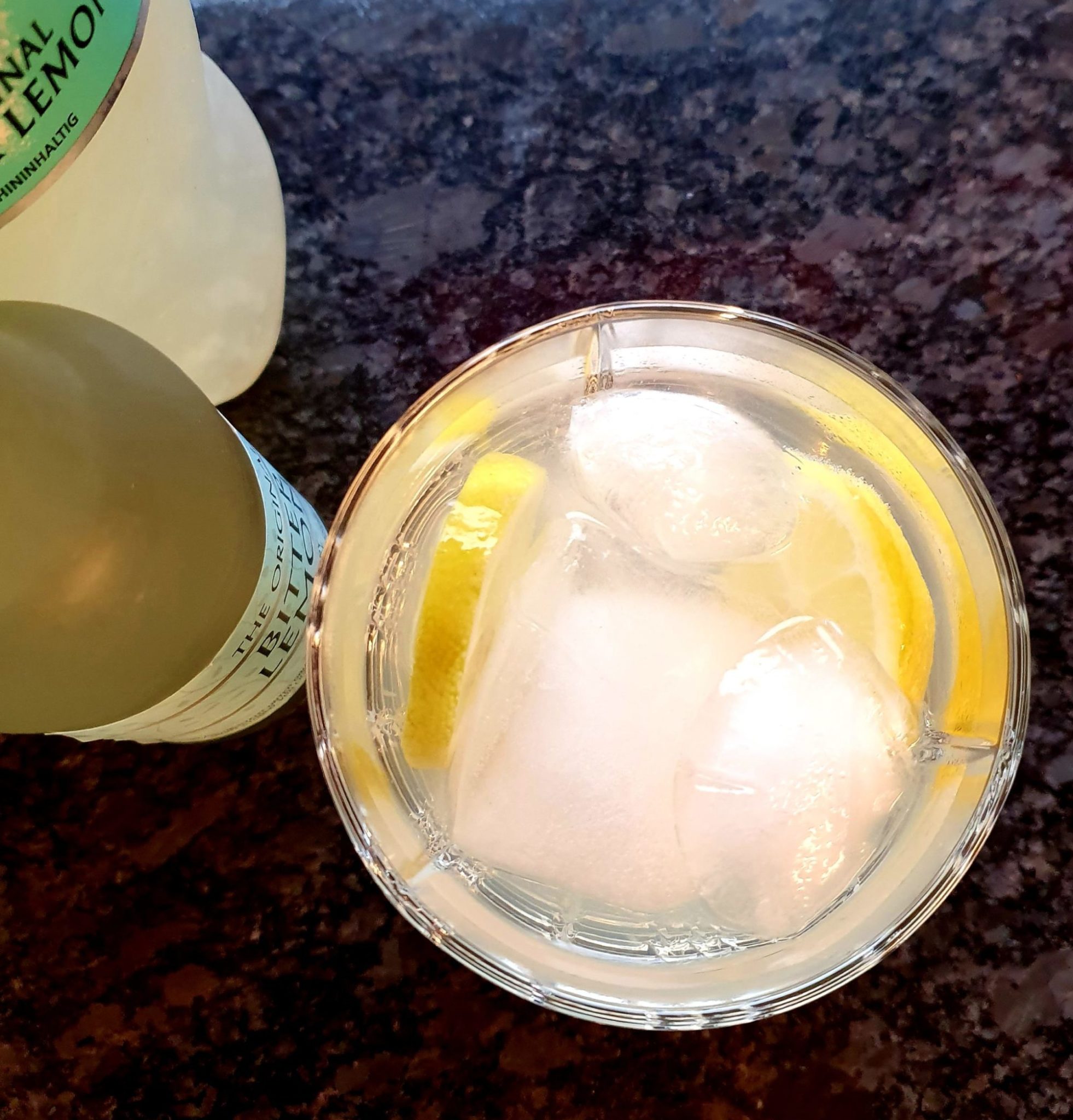Gin mit Bitter Lemon: Gin Tonic´s kleiner Bruder - Gin kaufen